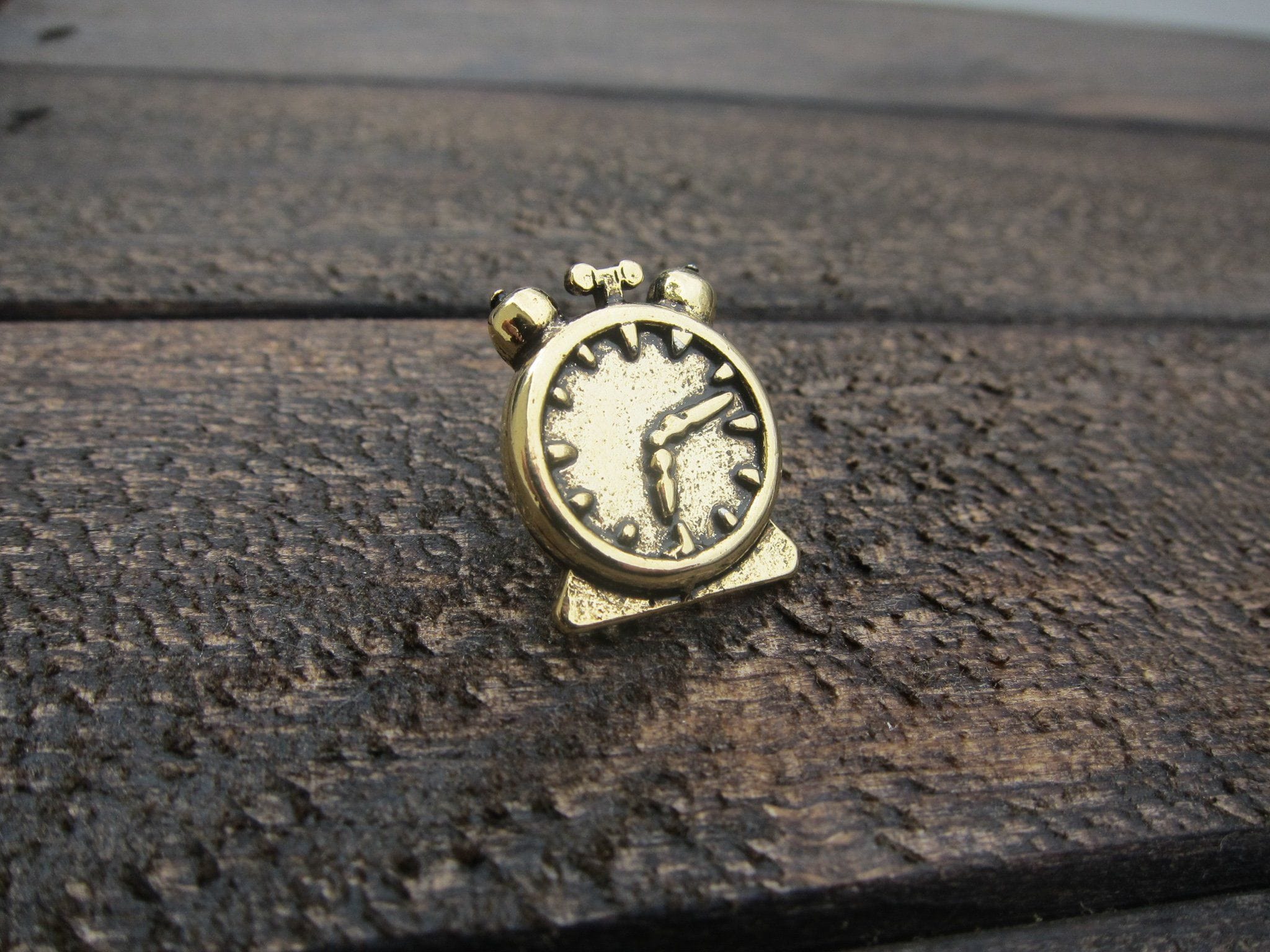 Alarm Clock Gold Lapel Pin - Timeless Style | Lapel Pin Planet ...