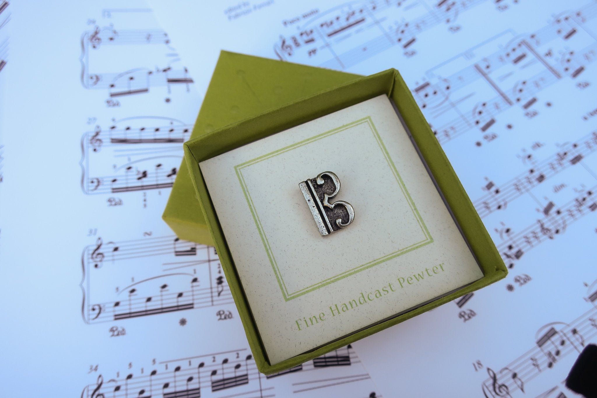 C Clef (Alto Clef) Lapel Pin | Lapel Pin Planet – lapelpinplanet