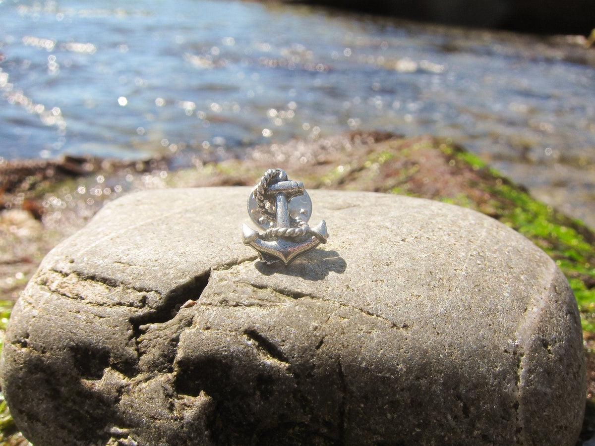 Anchor Lapel Pin - Nautical Style on Point | Lapel Pin Planet ...