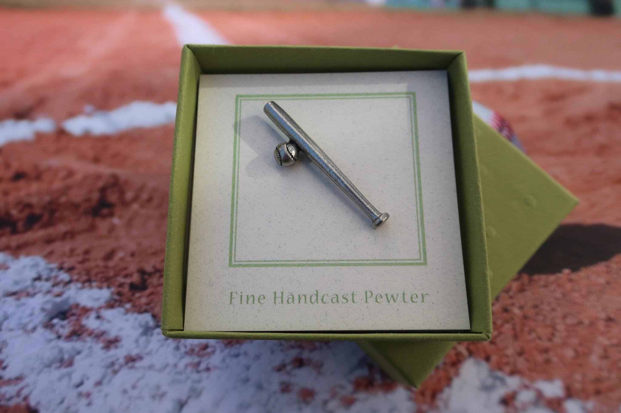 Baseball and Bat Lapel Pin – lapelpinplanet