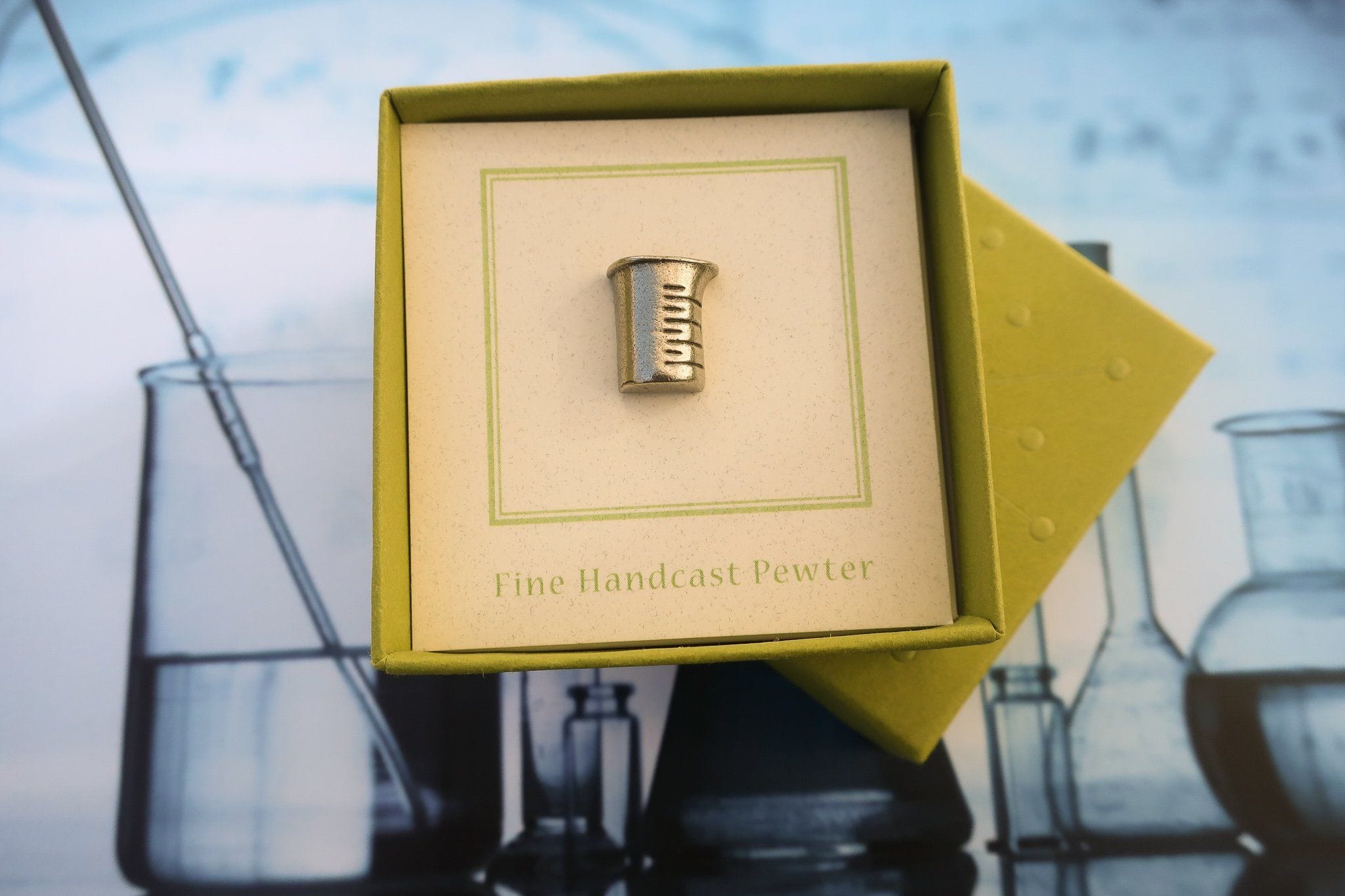 Beaker Lapel Pin - Science Your Style | Lapel Pin Planet – lapelpinplanet