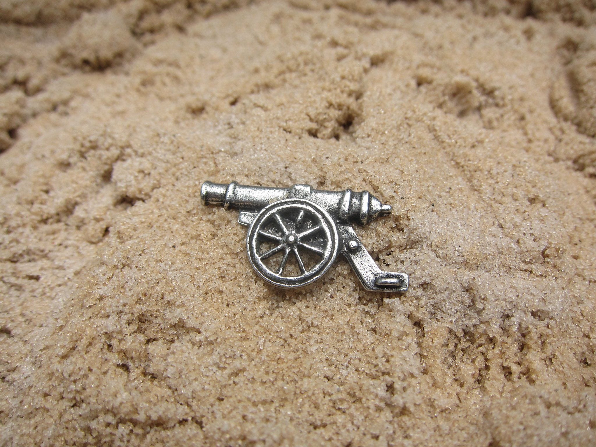 Cannon Lapel Pin | Lapel Pin Planet – lapelpinplanet