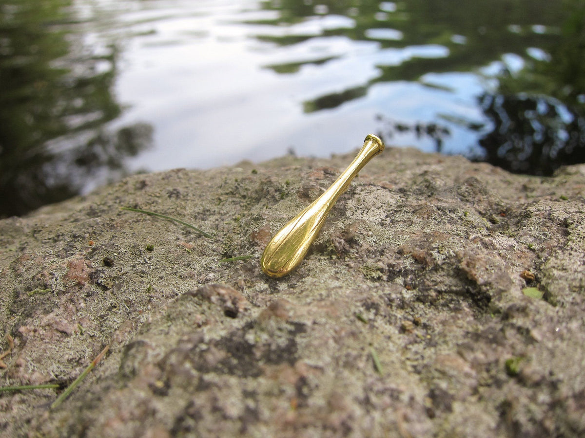 Canoe Paddle Gold Lapel Pin | Lapel Pin Planet – lapelpinplanet