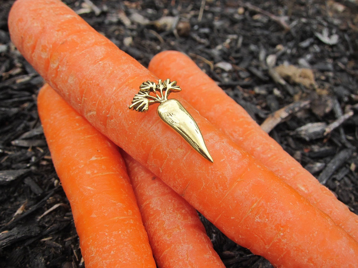 Carrot Gold Lapel Pin | Lapel Pin Planet – lapelpinplanet