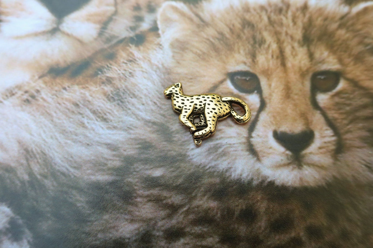 Cheetah Gold Lapel Pin | Lapel Pin Planet – lapelpinplanet