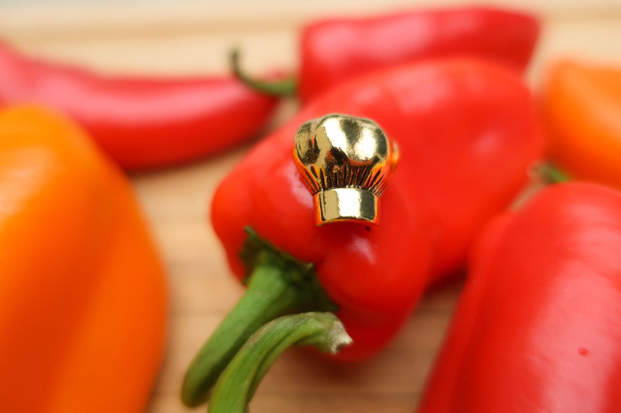 Chef's Hat Gold Lapel Pin - Cook with Style | Lapel Pin Planet ...