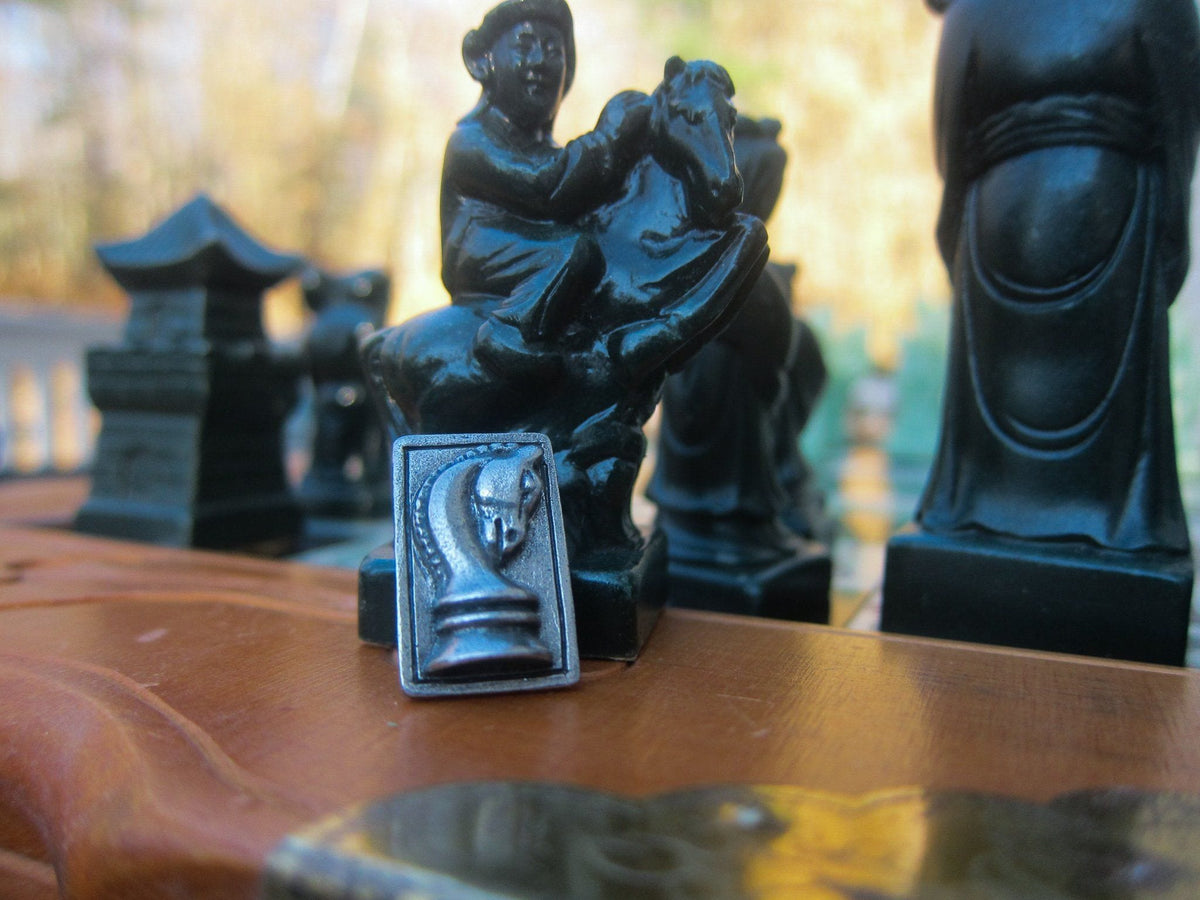 Chess Knight Lapel Pin | Lapel Pin Planet – lapelpinplanet
