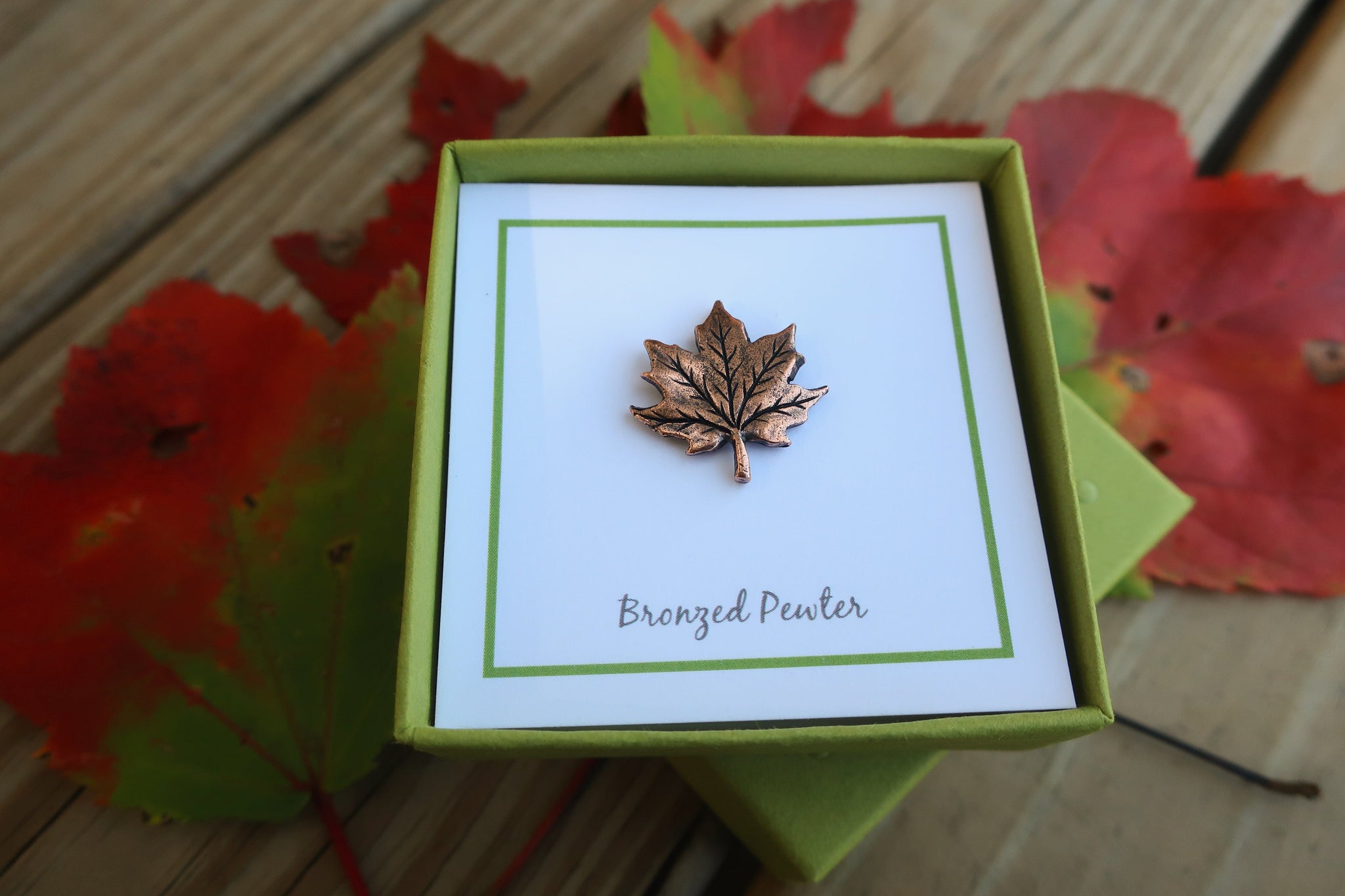 Maple Leaf Copper Lapel Pin – lapelpinplanet