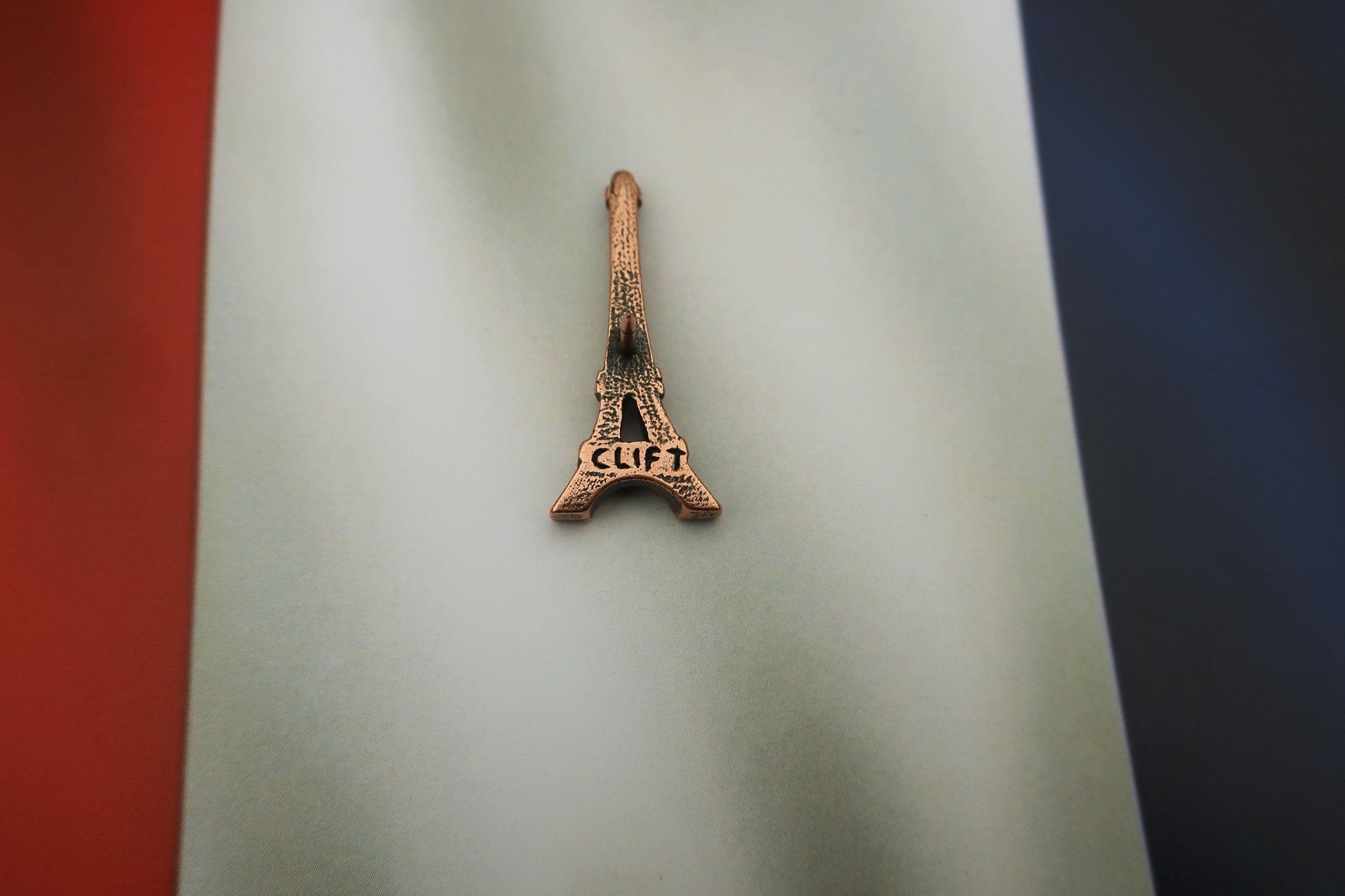 Eiffel Tower Copper Lapel Pin – lapelpinplanet