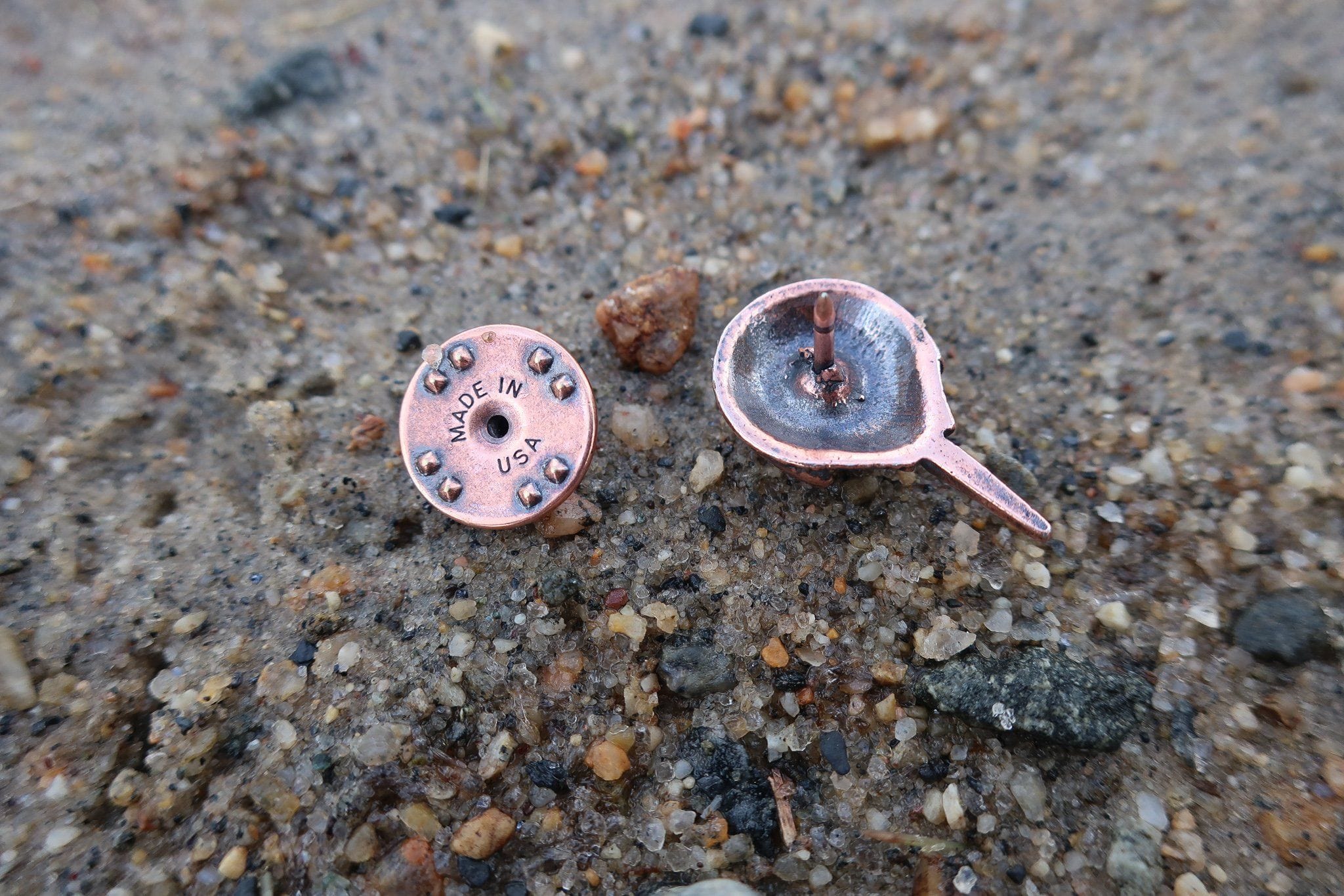 Horseshoe Crab Copper Lapel Pin – lapelpinplanet