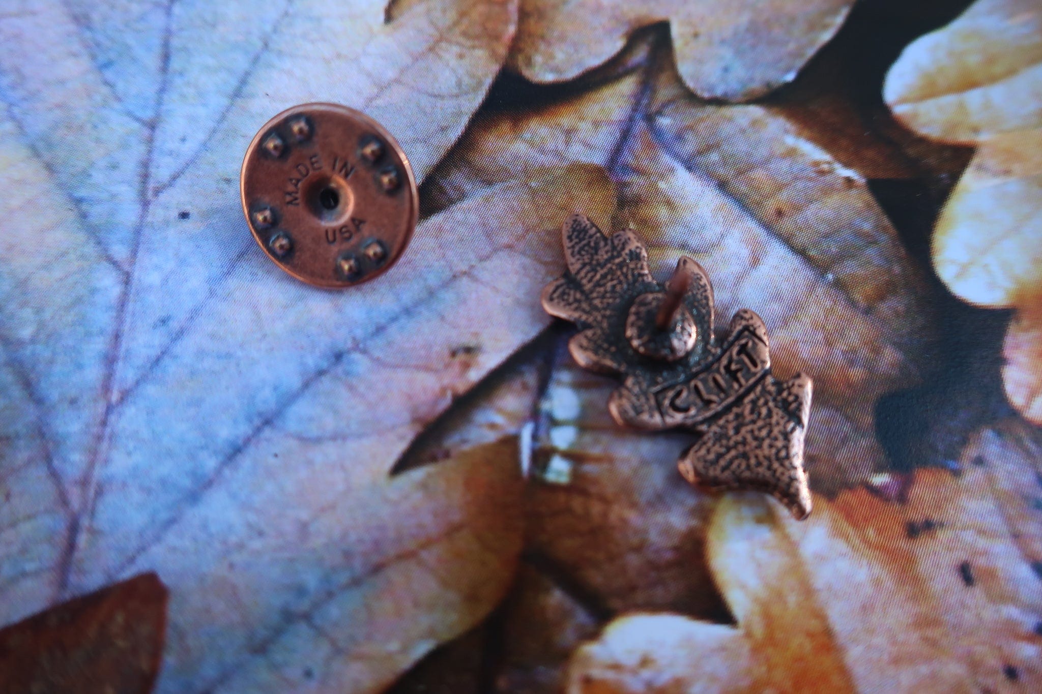 Oak Leaf Copper Lapel Pin – lapelpinplanet
