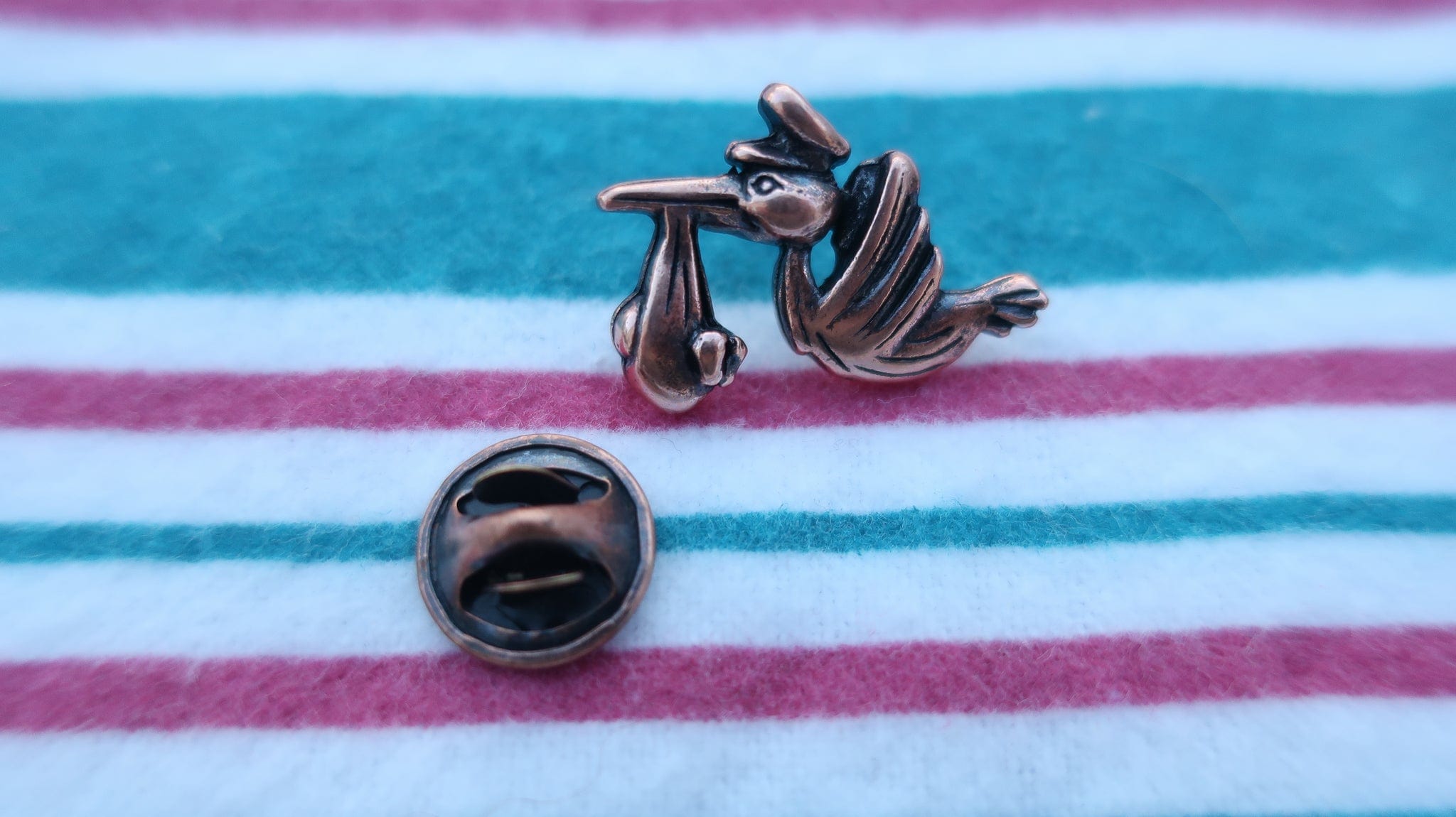 Stork Copper Lapel Pin – lapelpinplanet