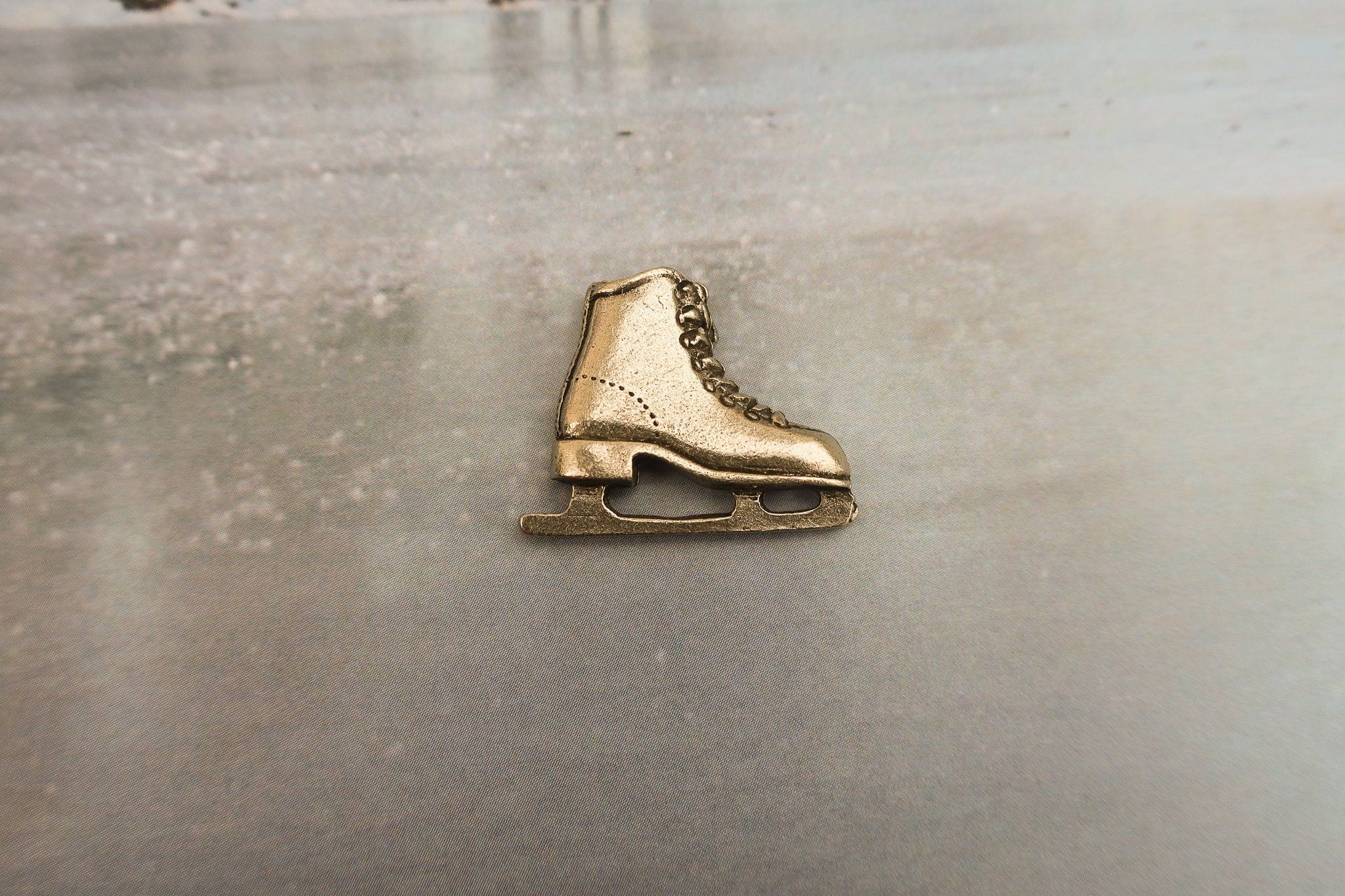 Figure Skate Lapel Pin – lapelpinplanet