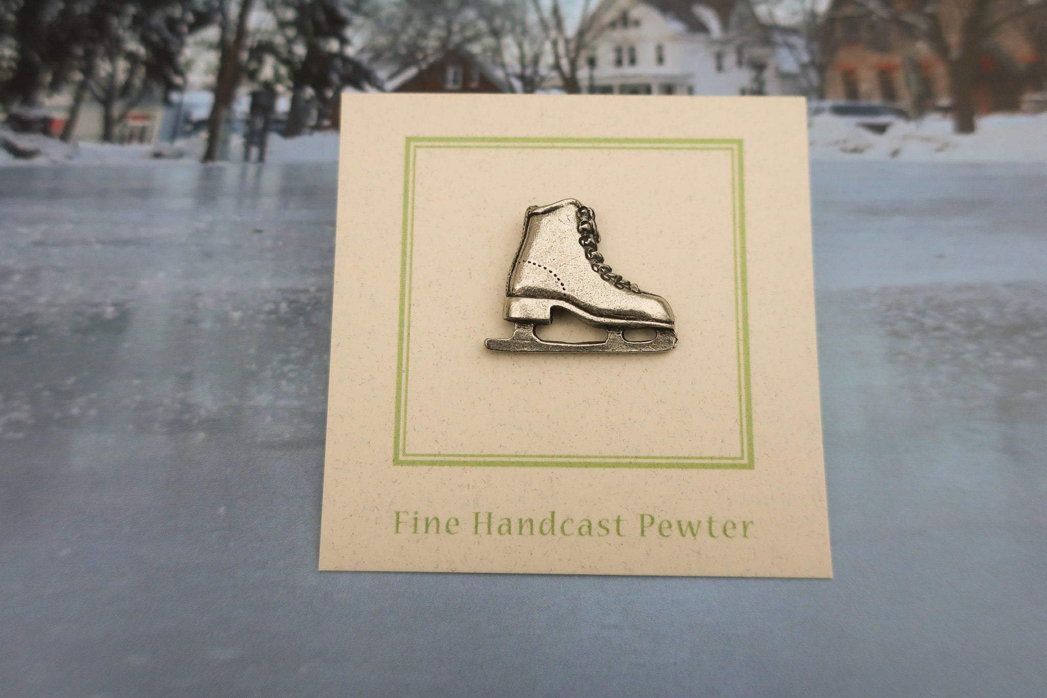 Figure Skate Lapel Pin – lapelpinplanet