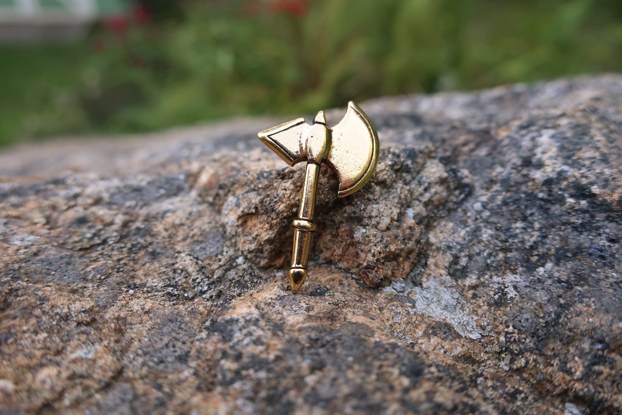 Battle Axe Gold Lapel Pin - Conquer Your Style | Lapel Pin Planet ...