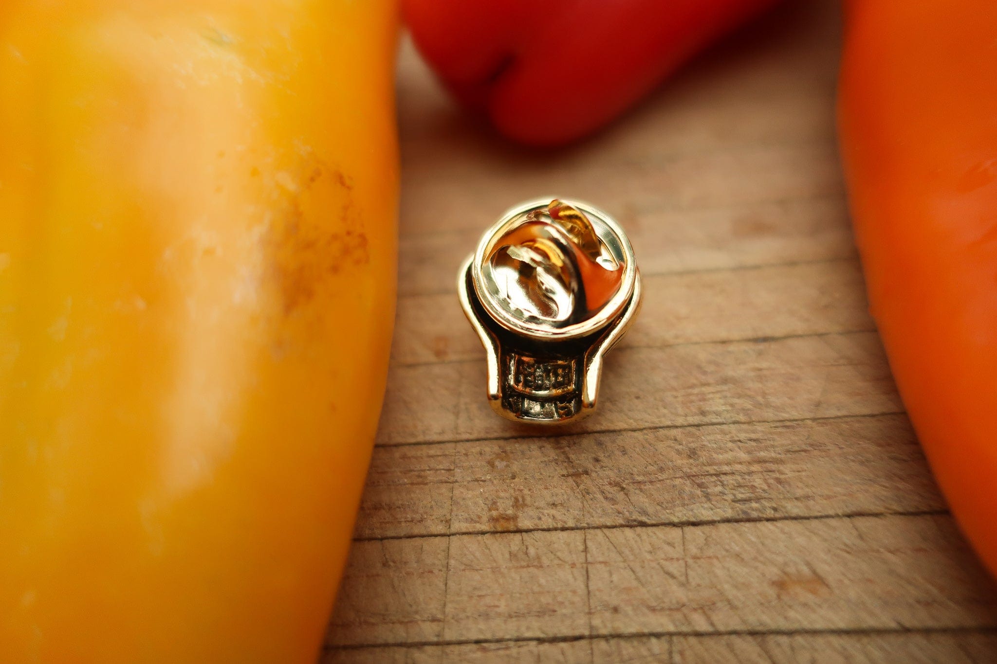Chef's Hat Gold Lapel Pin - Cook with Style | Lapel Pin Planet ...