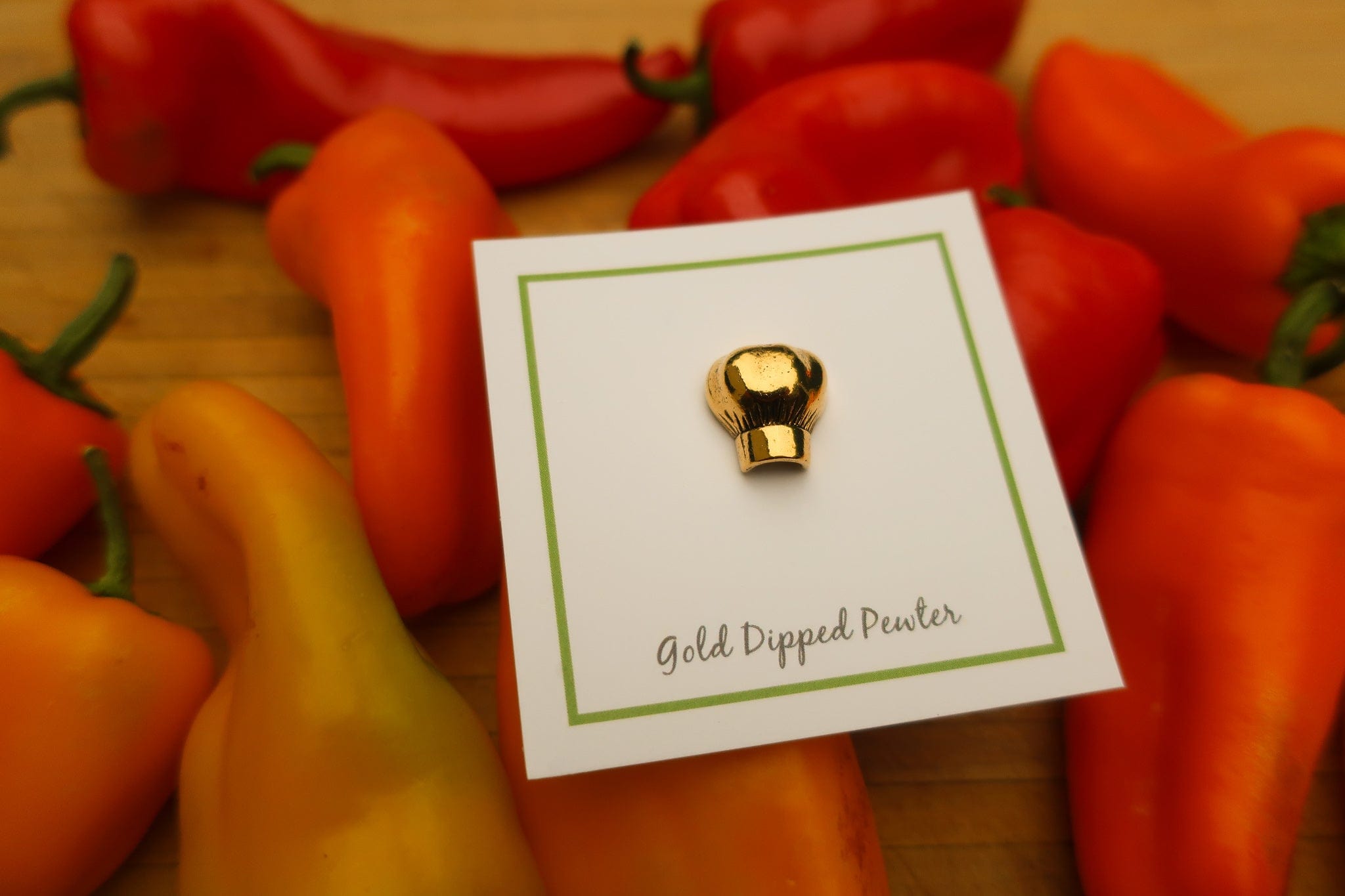 Chef's Hat Gold Lapel Pin - Cook with Style | Lapel Pin Planet ...