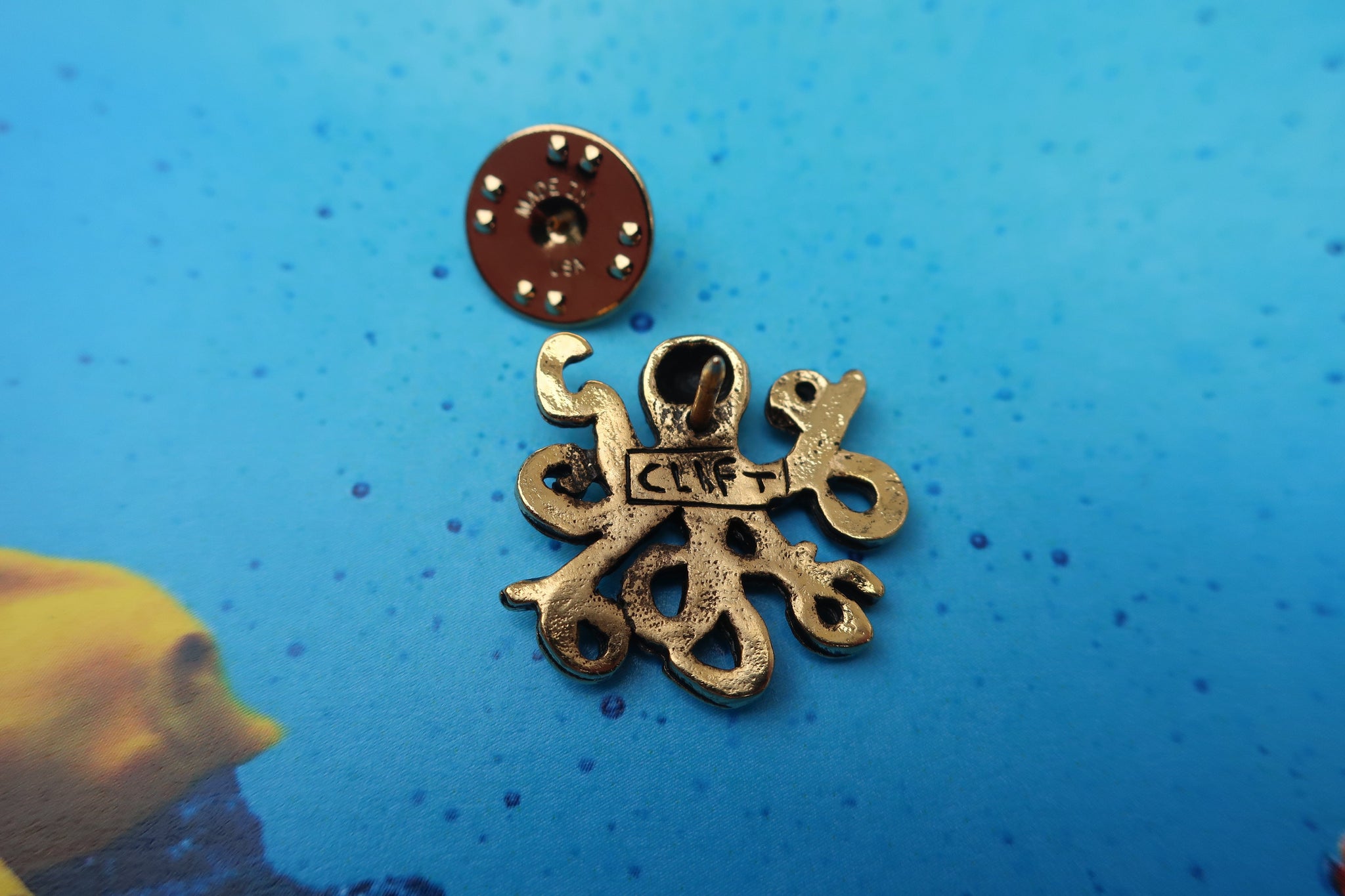 Octopus Lapel Pin – lapelpinplanet