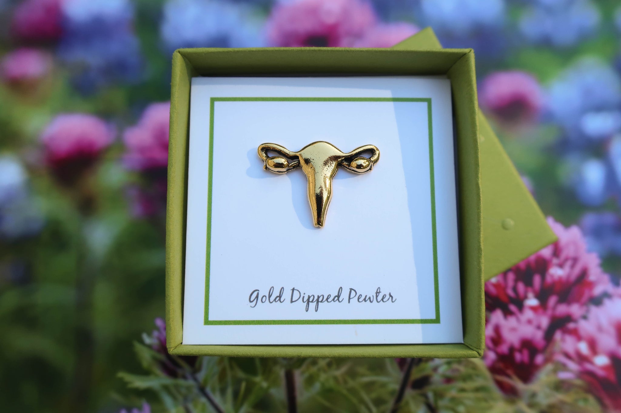 Uterus Gold Lapel Pin – lapelpinplanet