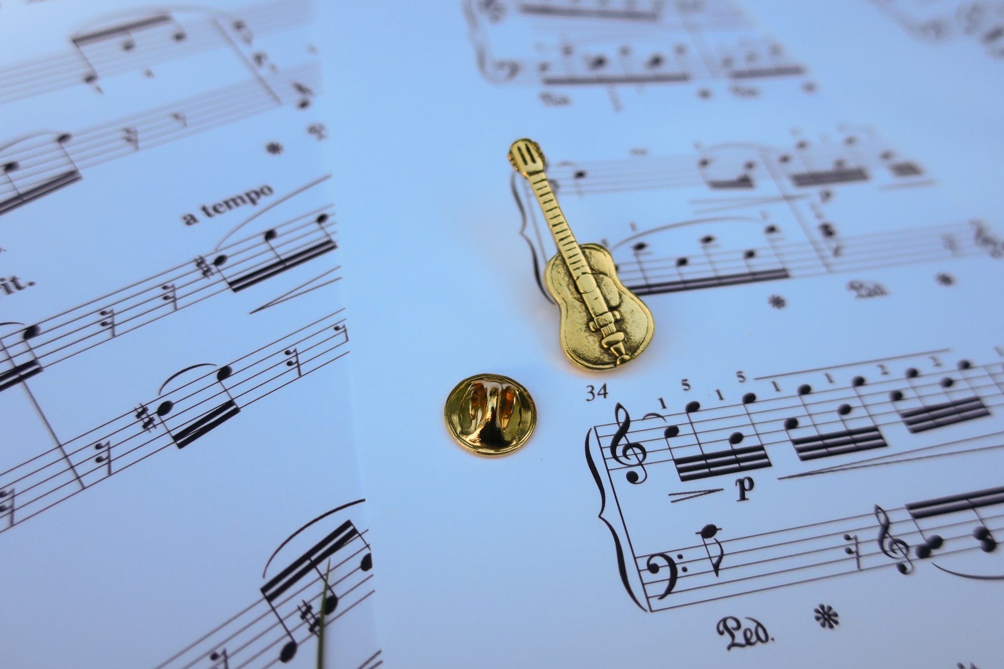Gold Acoustic Guitar Lapel Pin | Lapel Pin Planet – lapelpinplanet