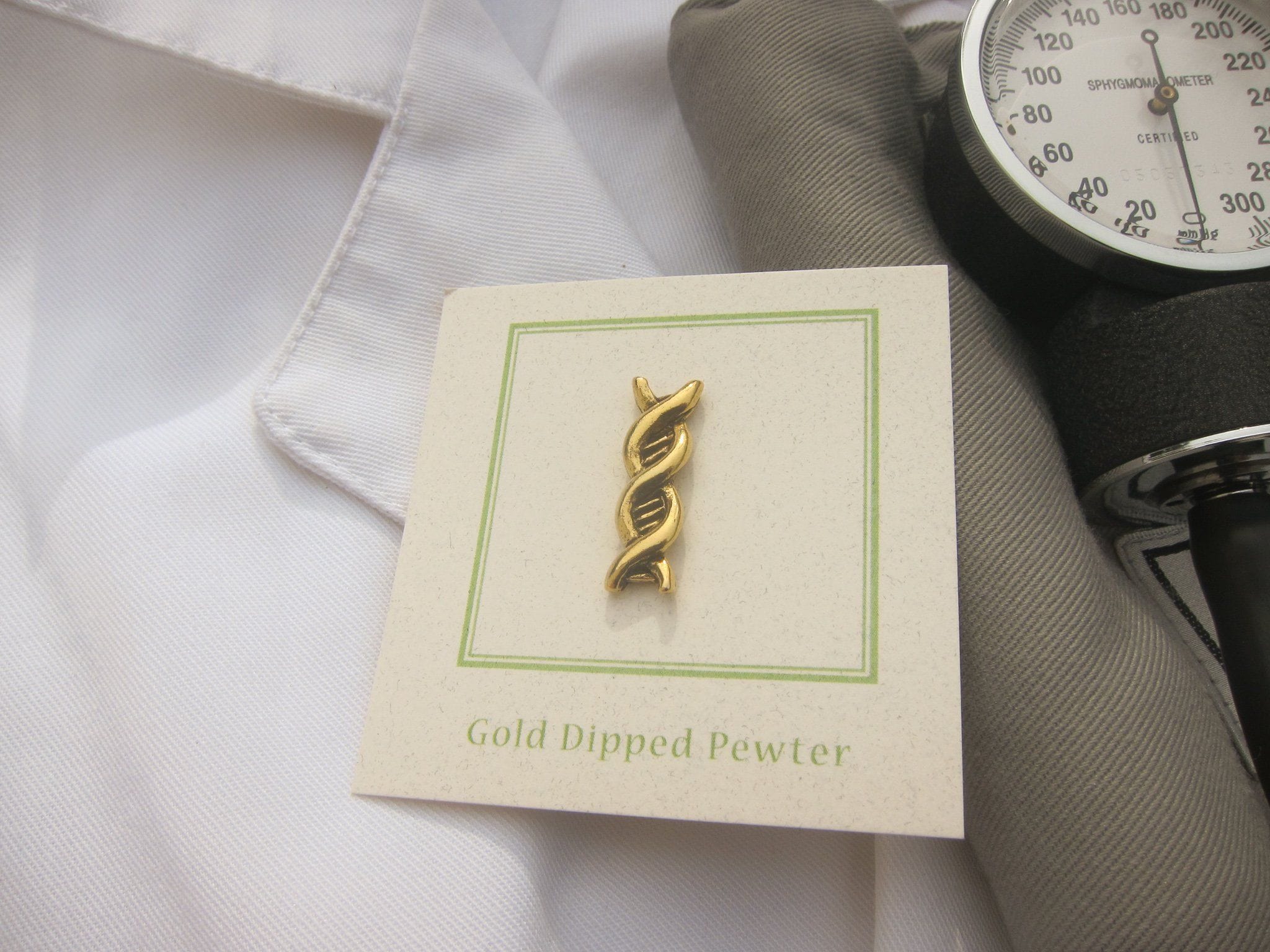 DNA Gold Lapel Pin – lapelpinplanet