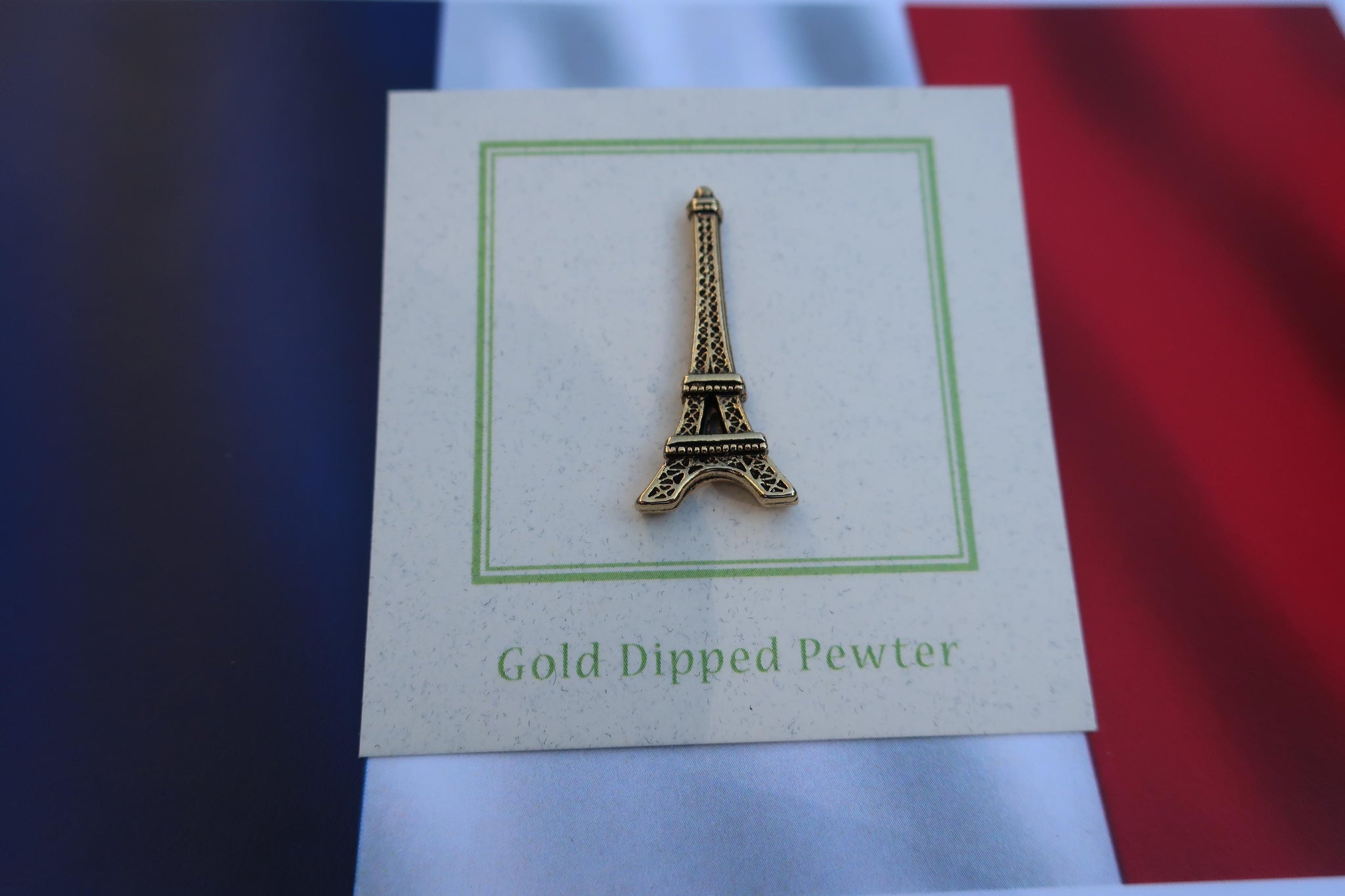 Eiffel Tower Gold Lapel Pin – lapelpinplanet
