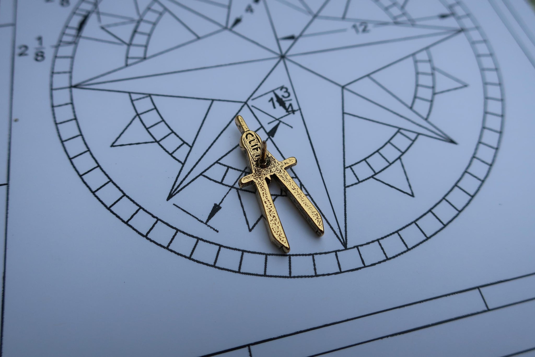Engineering Compass Gold Lapel Pin – lapelpinplanet