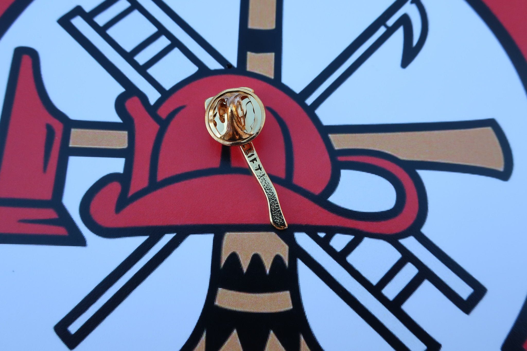 Fireman's Axe Gold Lapel Pin – lapelpinplanet