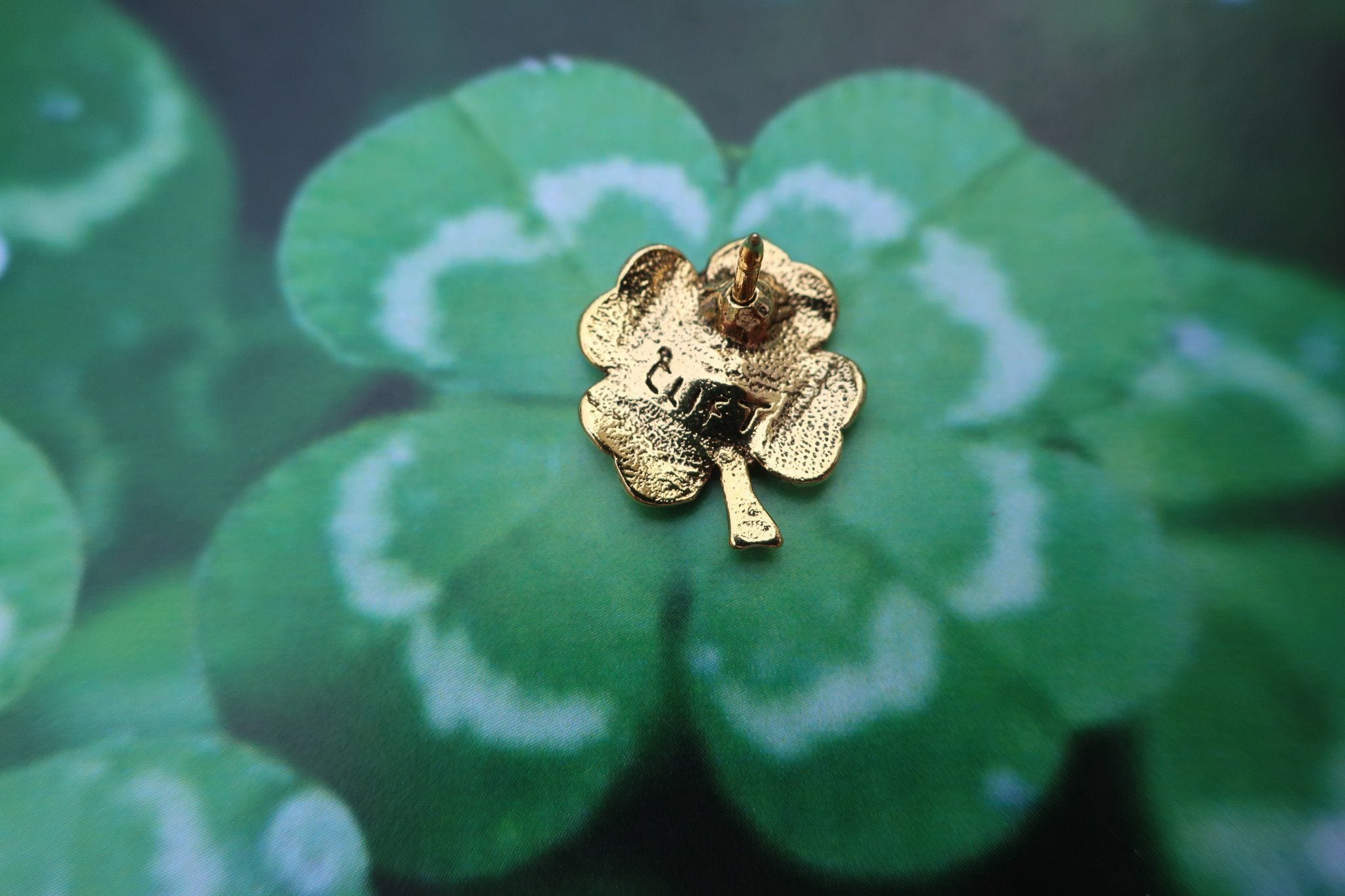 Four Leaf Clover Gold Lapel Pin – lapelpinplanet