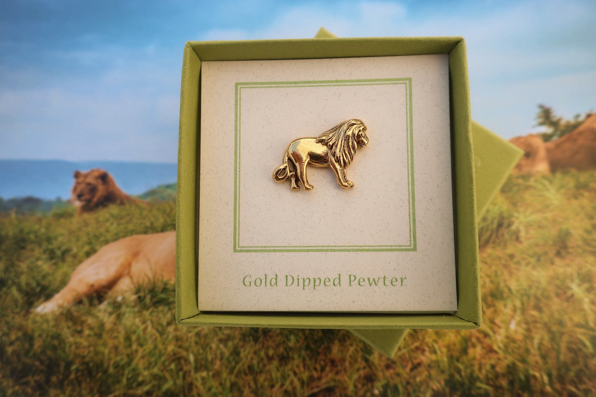 Lion Gold Lapel Pin – lapelpinplanet