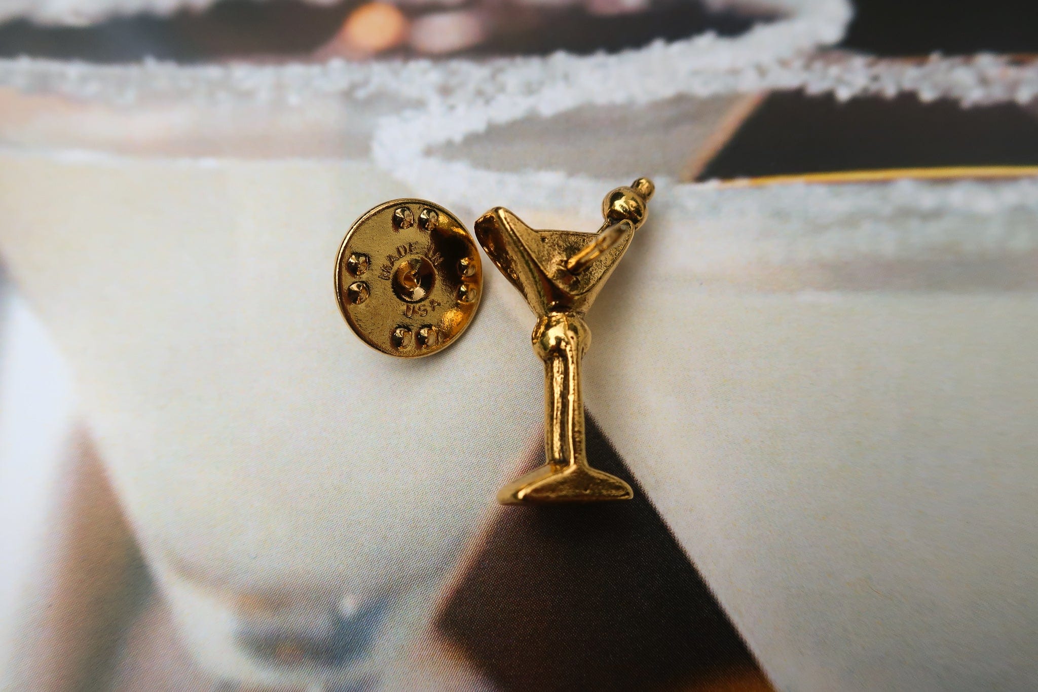 Martini Glass Gold Lapel Pin – lapelpinplanet