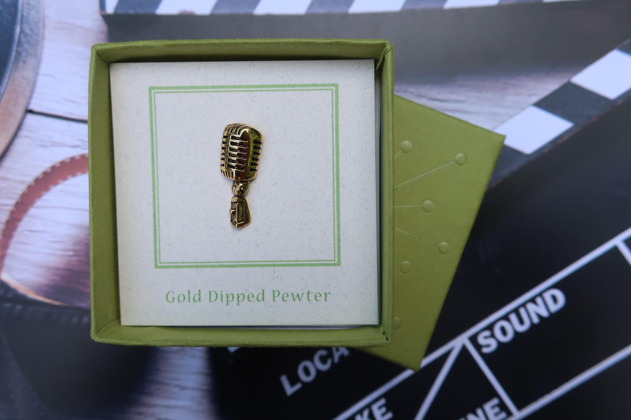 Microphone Gold Lapel Pin – lapelpinplanet