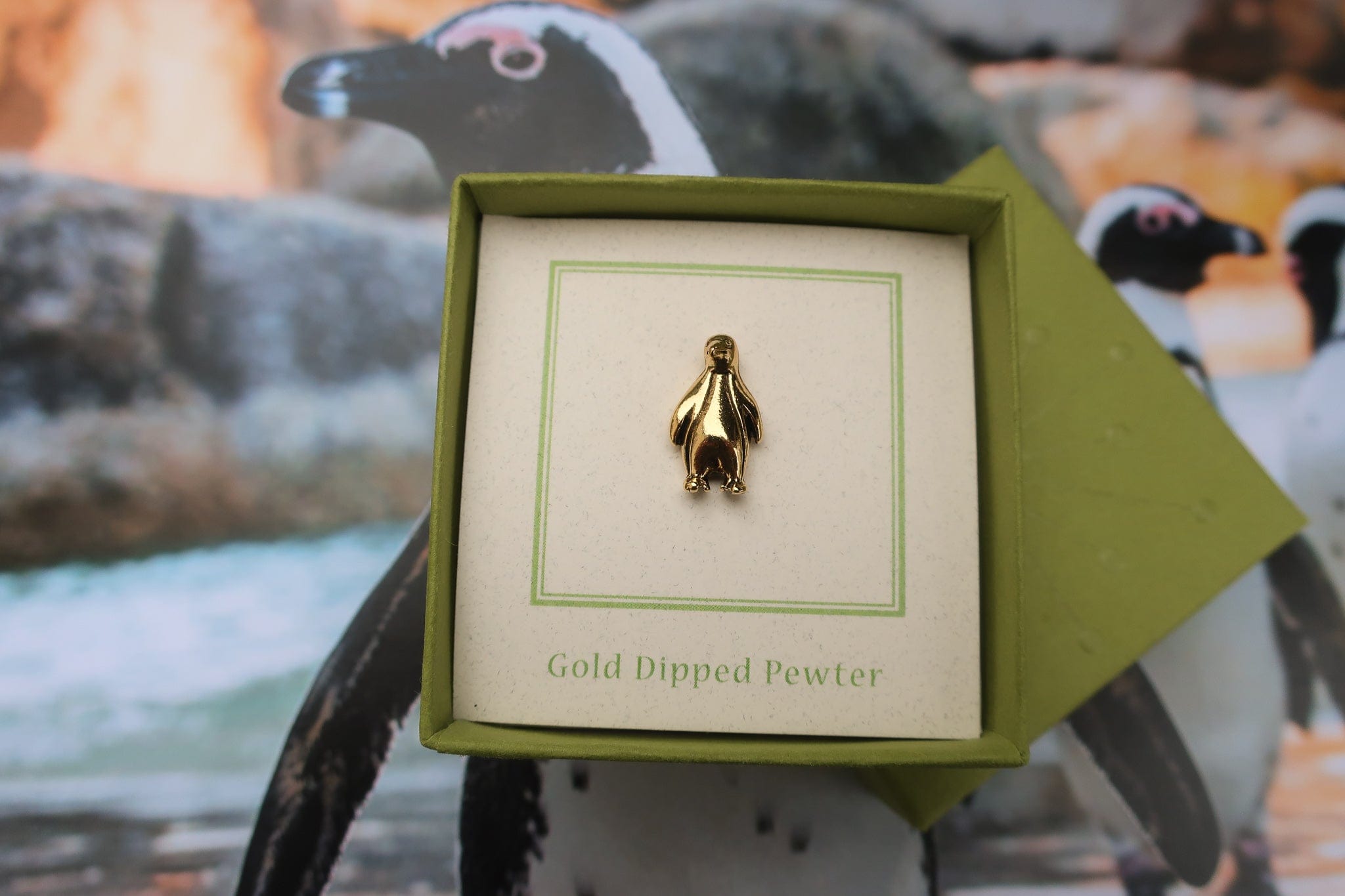 Penguin Gold Lapel Pin – lapelpinplanet