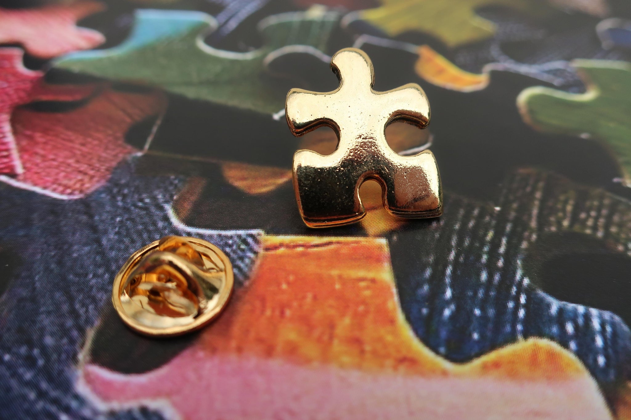 Puzzle Piece Gold Lapel Pin – lapelpinplanet