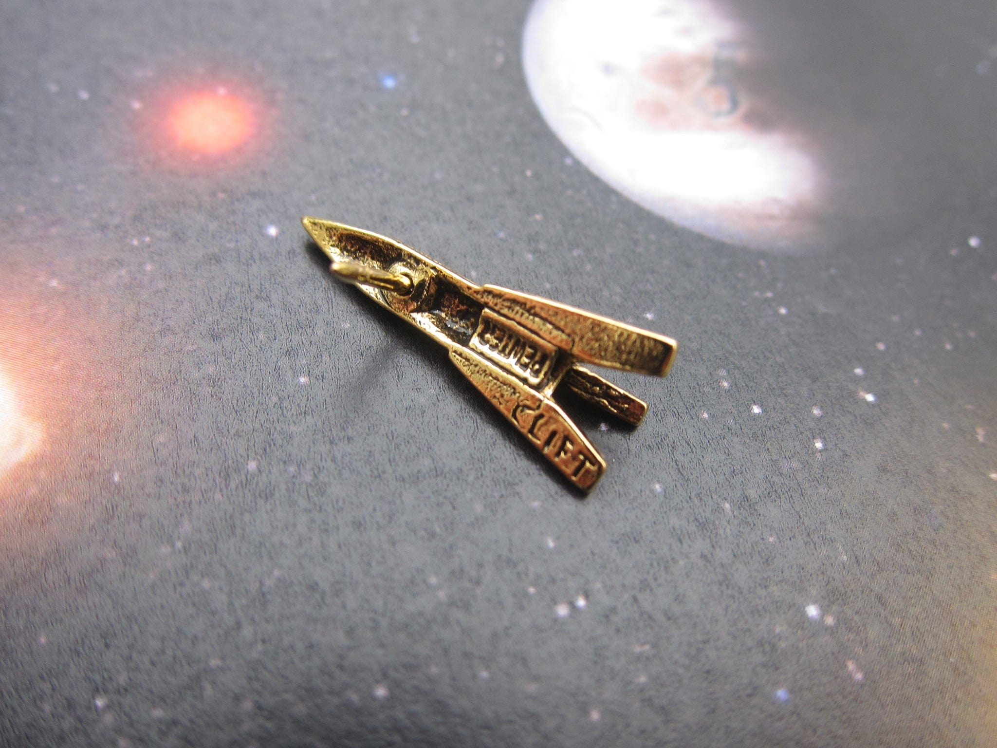 Rocket Gold Lapel Pin – lapelpinplanet
