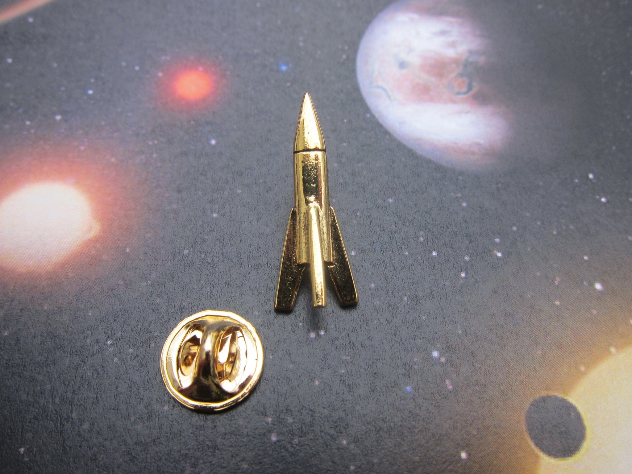 Rocket Gold Lapel Pin – lapelpinplanet