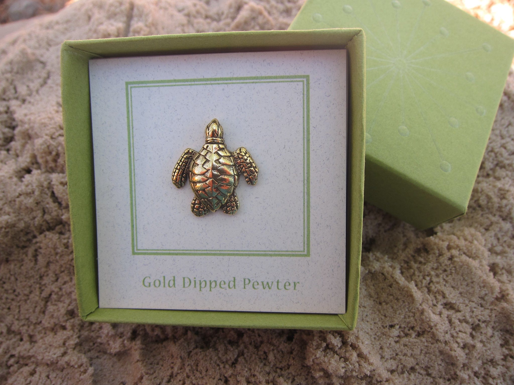 Sea Turtle Gold Lapel Pin – lapelpinplanet