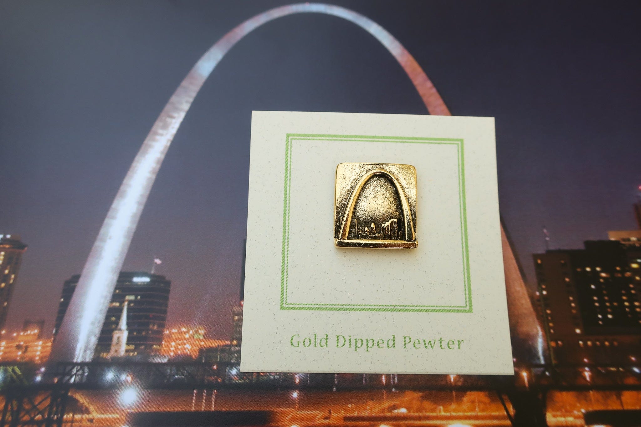 St Louis Arch Gold Lapel Pin – lapelpinplanet