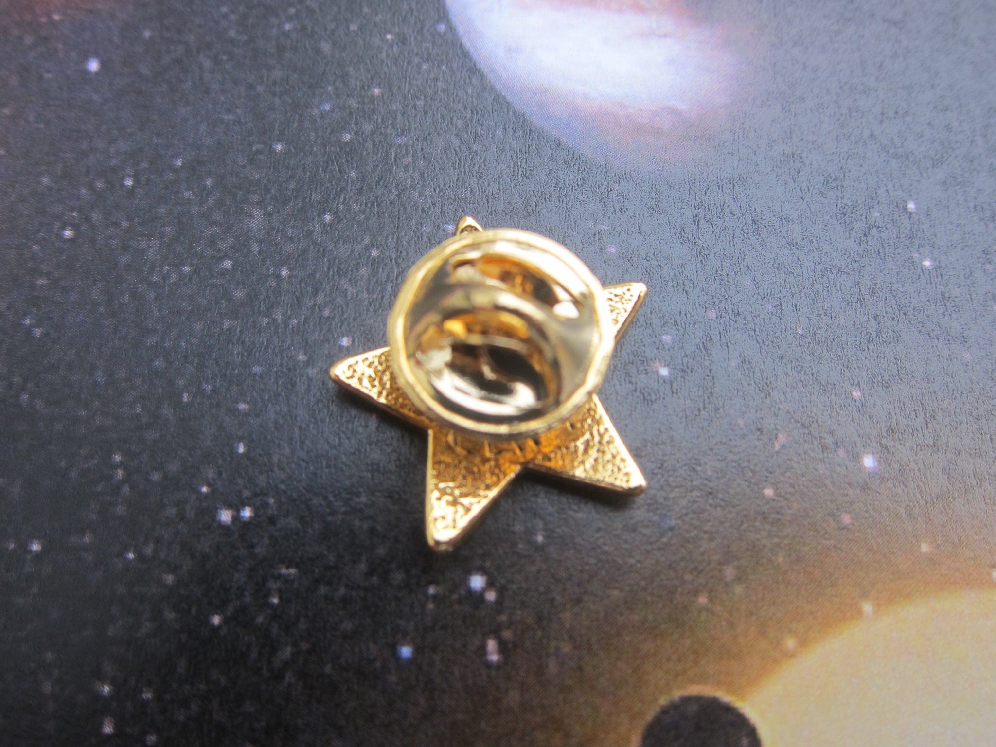 Star Gold Lapel Pin – lapelpinplanet