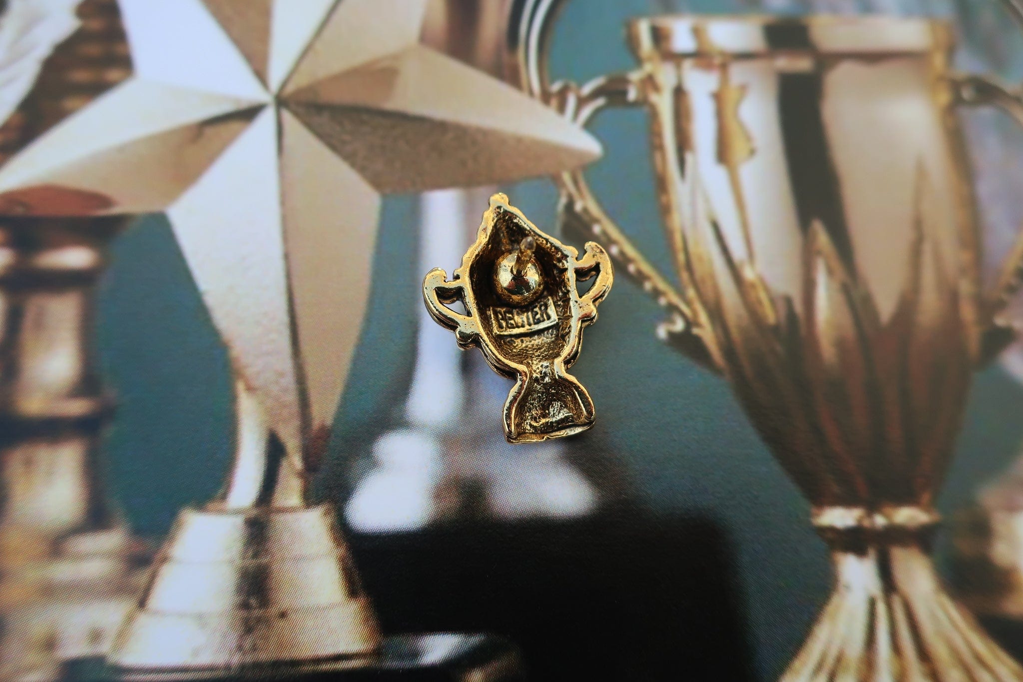Trophy Gold Lapel Pin – lapelpinplanet