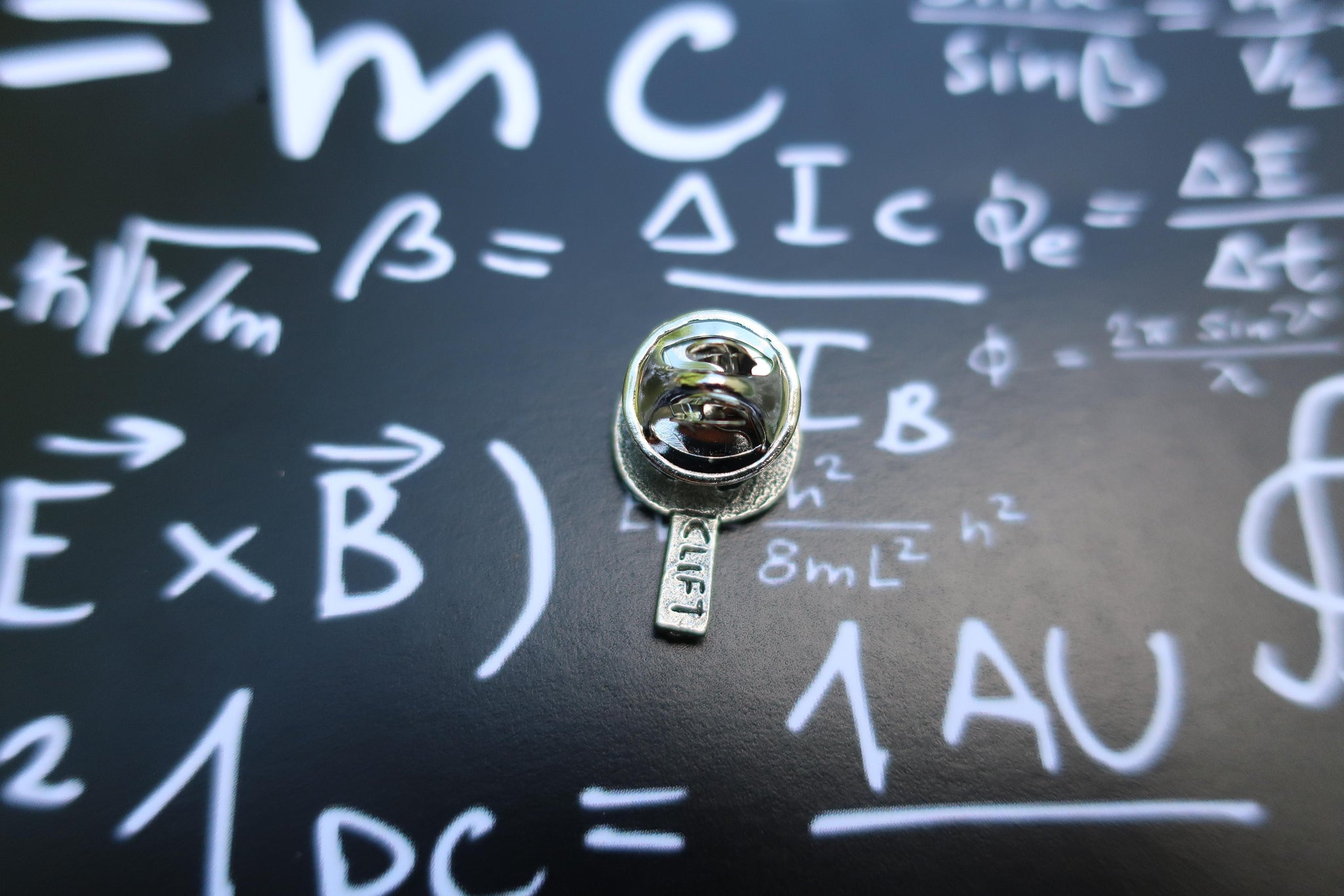 Golden Ratio Lapel Pin – lapelpinplanet