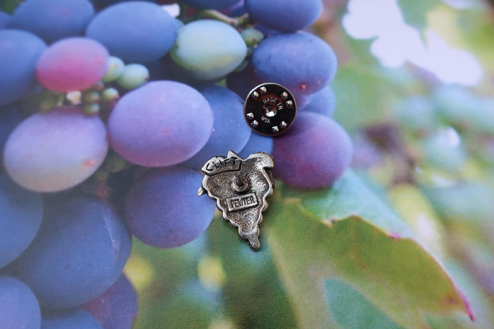 Grapes Lapel Pin – lapelpinplanet