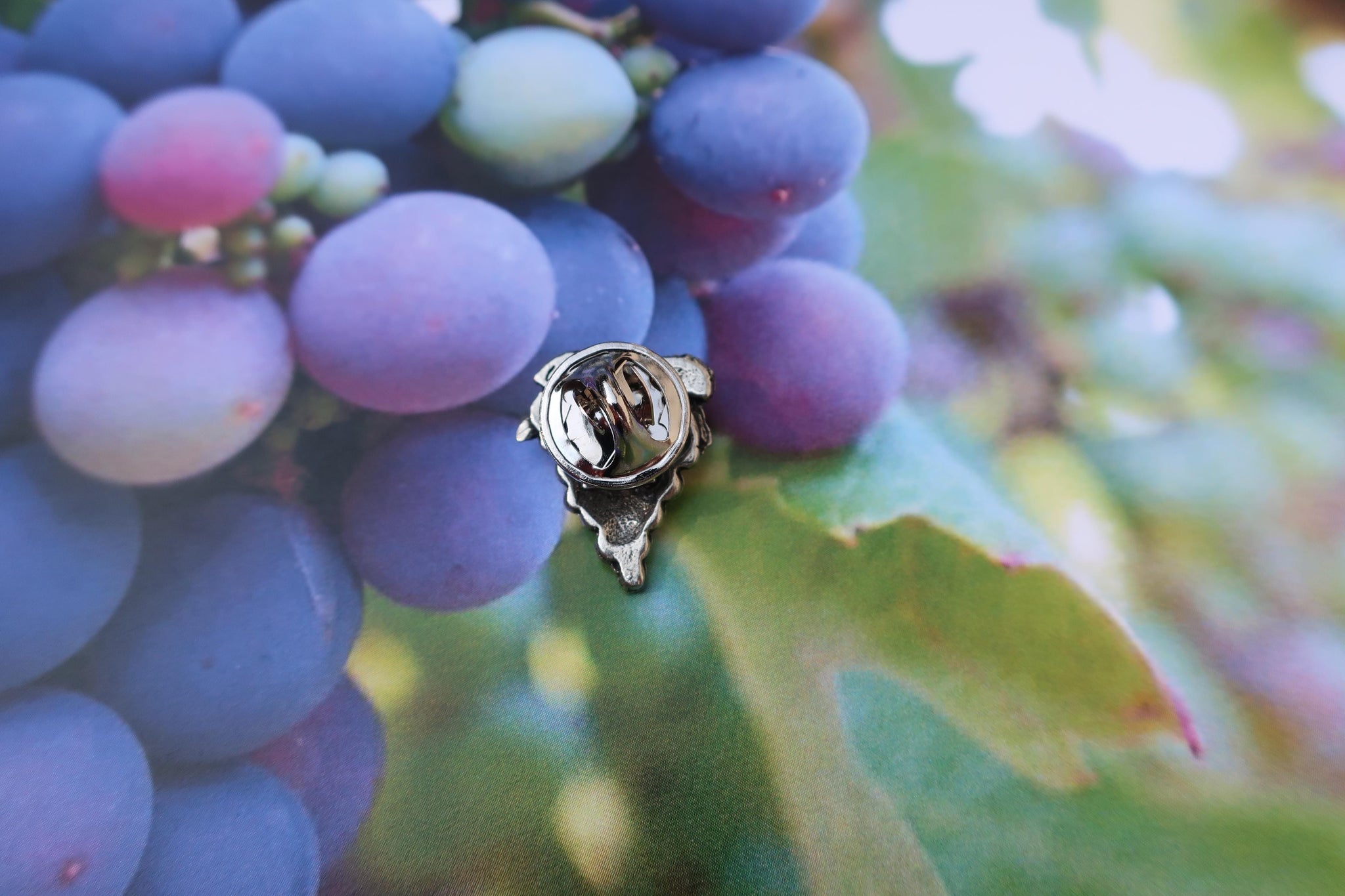 Grapes Lapel Pin – lapelpinplanet