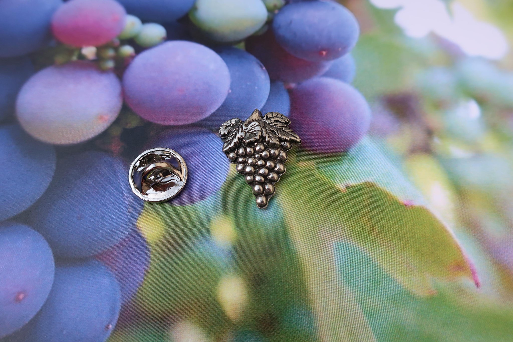 Grapes Lapel Pin – lapelpinplanet