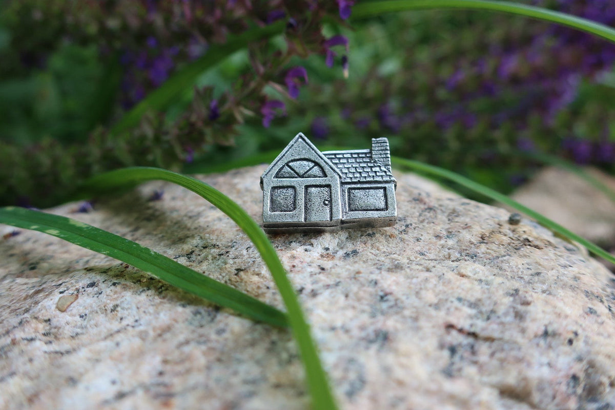 House Lapel Pin – lapelpinplanet