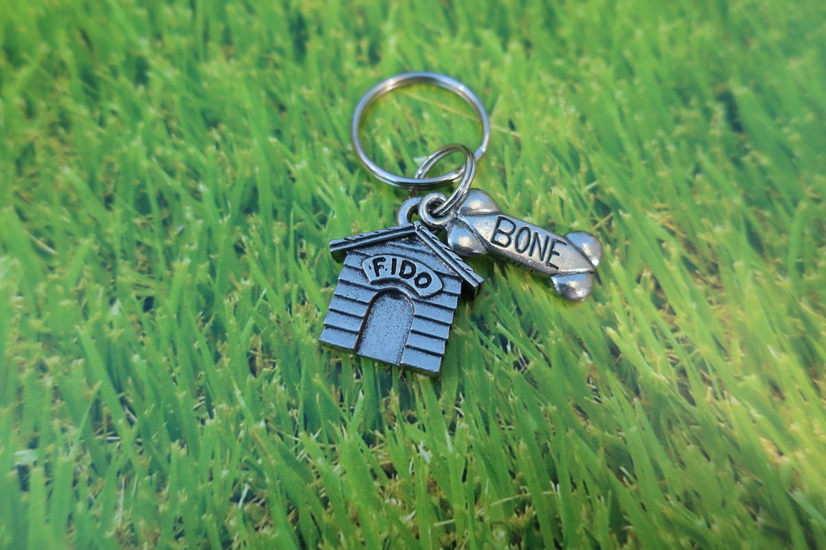 Doghouse & Bone Keyrings – lapelpinplanet