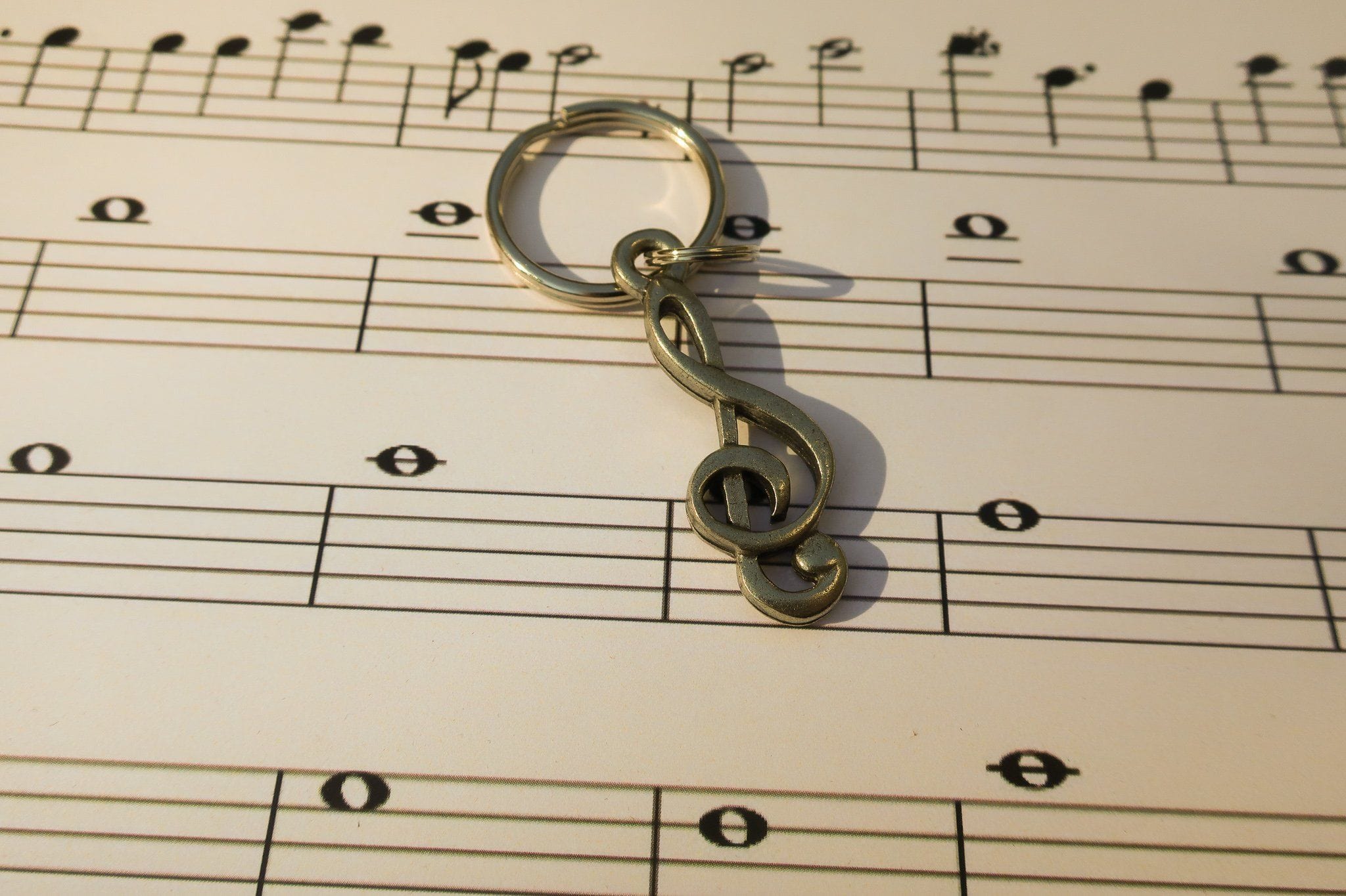 G-Clef Keyrings – lapelpinplanet
