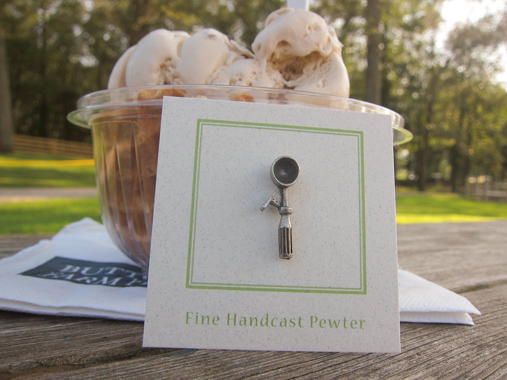 Ice Cream Scoop Lapel Pin – lapelpinplanet