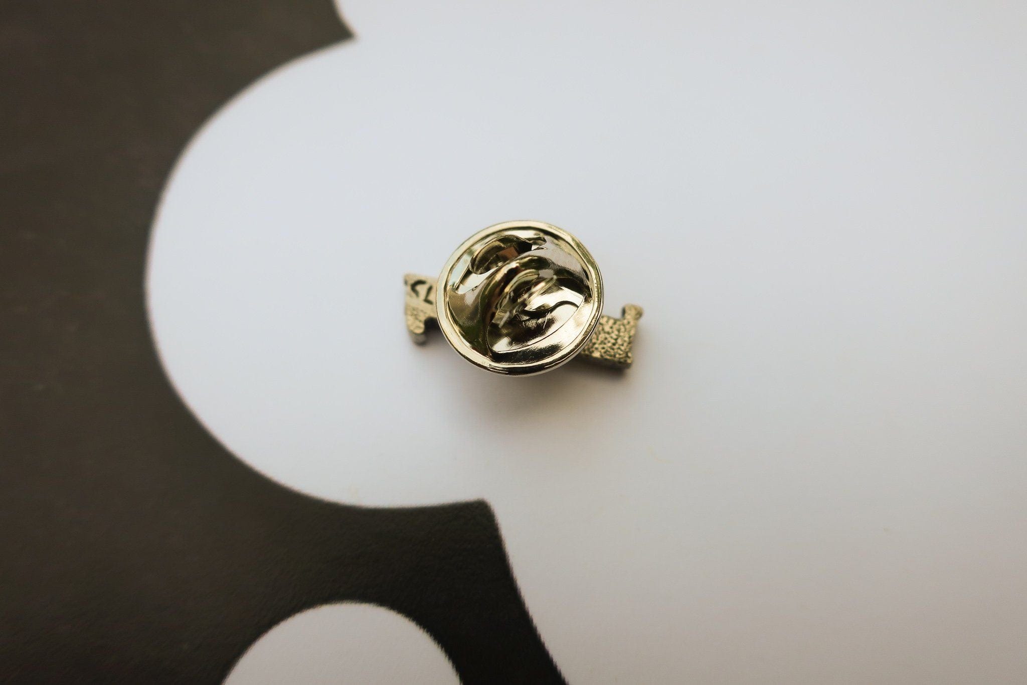 Integrity Lapel Pin – lapelpinplanet