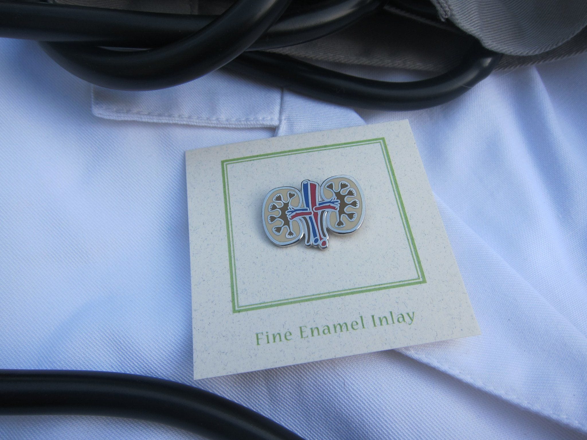 Kidneys Enamel Pin – lapelpinplanet
